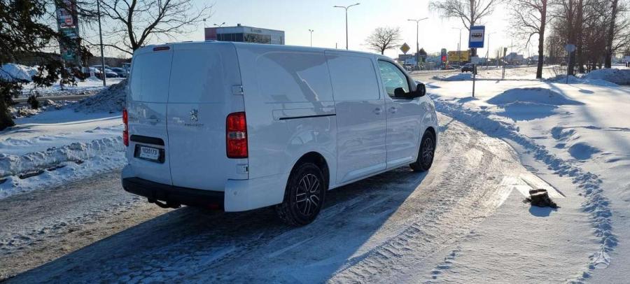 White Peugeot Expert 2018 in Taurage, with an engine capacity of 2.00 L and mileage of 227 thousand km for 8300 €, photo 4 on AUTOMOTO.COM.LV