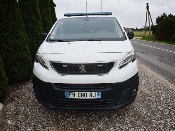 White Peugeot Expert 2019 in Taurage, with an engine capacity of 2.00 L and mileage of 346 thousand km for 7500 €, photo 5 on AUTOMOTO.COM.LV