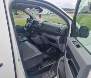 White Peugeot Expert 2019 in Taurage, with an engine capacity of 1.56 L and mileage of 202 thousand km for 7300 €, photo 12 on AUTOMOTO.COM.LV