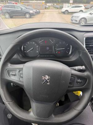 Balts Peugeot Expert 2019 Viļņa, ar dzinēja tilpumu 2.00 L un nobraukumu 179 tūkst. km par 9075 €, foto 10 vietnē AUTOMOTO.COM.LV