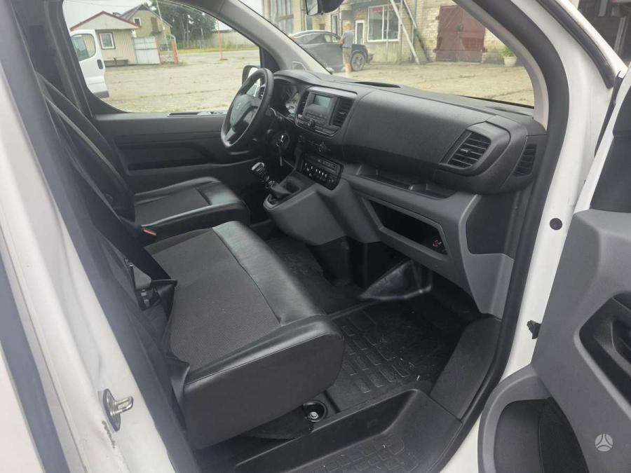 White Peugeot Expert 2021 in Taurage, with an engine capacity of 2.00 L and mileage of 134 thousand km for 9300 €, photo 11 on AUTOMOTO.COM.LV