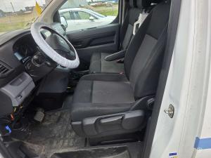 White Peugeot Expert 2022 in Taurage, with an engine capacity of 2.00 L and mileage of 176 thousand km for 8712 €, photo 4 on AUTOMOTO.COM.LV