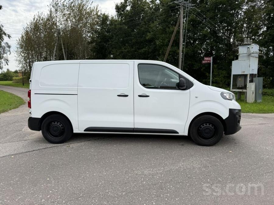 White Peugeot Expert 2022 in Riga, with an engine capacity of 1.50 L and mileage of 170 thousand km for 10900 €, photo 5 on AUTOMOTO.COM.LV