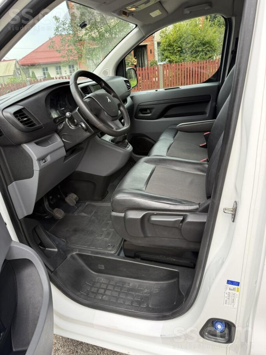White Peugeot Expert 2022 in Riga, with an engine capacity of 1.50 L and mileage of 170 thousand km for 10900 €, photo 10 on AUTOMOTO.COM.LV
