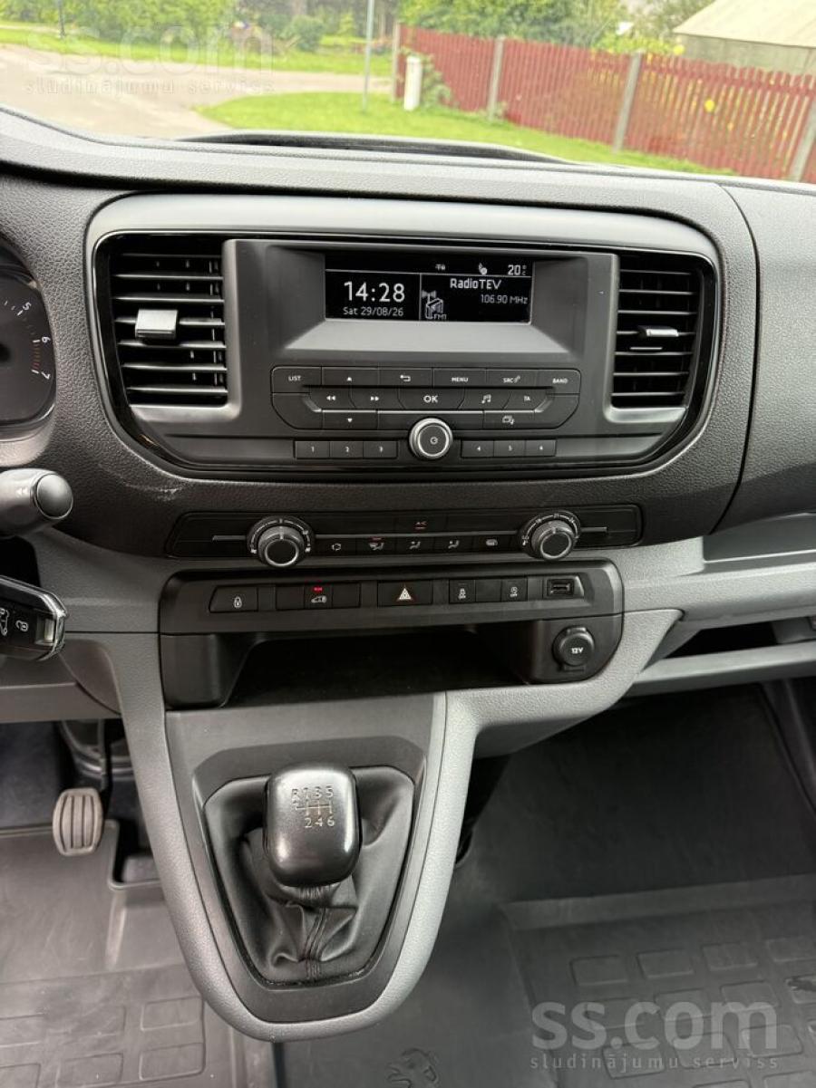 White Peugeot Expert 2022 in Riga, with an engine capacity of 1.50 L and mileage of 170 thousand km for 10900 €, photo 13 on AUTOMOTO.COM.LV