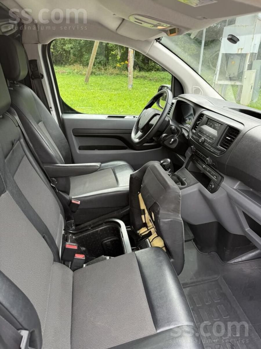 White Peugeot Expert 2022 in Riga, with an engine capacity of 1.50 L and mileage of 170 thousand km for 10900 €, photo 16 on AUTOMOTO.COM.LV