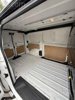 White Peugeot Expert 2022 in Riga, with an engine capacity of 1.50 L and mileage of 170 thousand km for 10900 €, photo 17 on AUTOMOTO.COM.LV