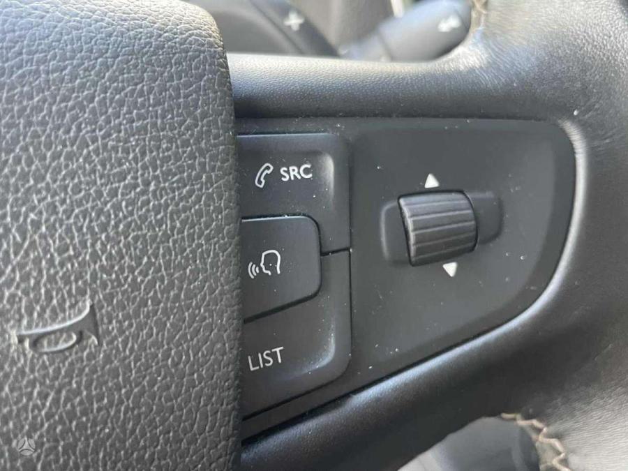 White Peugeot Expert 2023 in Vilnius, with an engine capacity of 2.00 L and mileage of 46 thousand km for 26150 €, photo 12 on AUTOMOTO.COM.LV