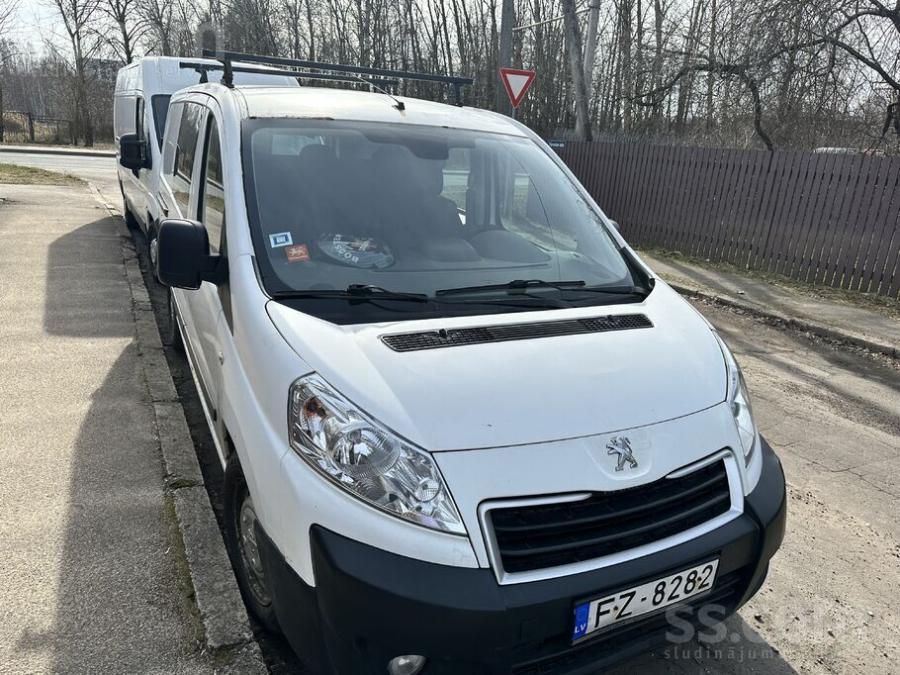 White Peugeot Expert 2014 in Riga, with an engine capacity of 2.00 L and mileage of 290 thousand km for 3000 €, photo 1 on AUTOMOTO.COM.LV