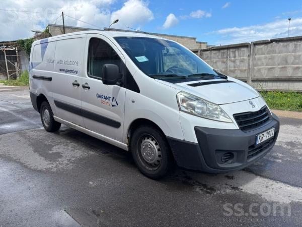 Balts Peugeot Expert 2015 Rīga, ar dzinēja tilpumu 2.00 L un nobraukumu 236 tūkst. km par 3500 €, foto 1 vietnē AUTOMOTO.COM.LV