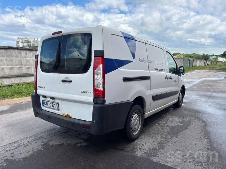 Balts Peugeot Expert 2015 Rīga, ar dzinēja tilpumu 2.00 L un nobraukumu 236 tūkst. km par 3500 €, foto 3 vietnē AUTOMOTO.COM.LV