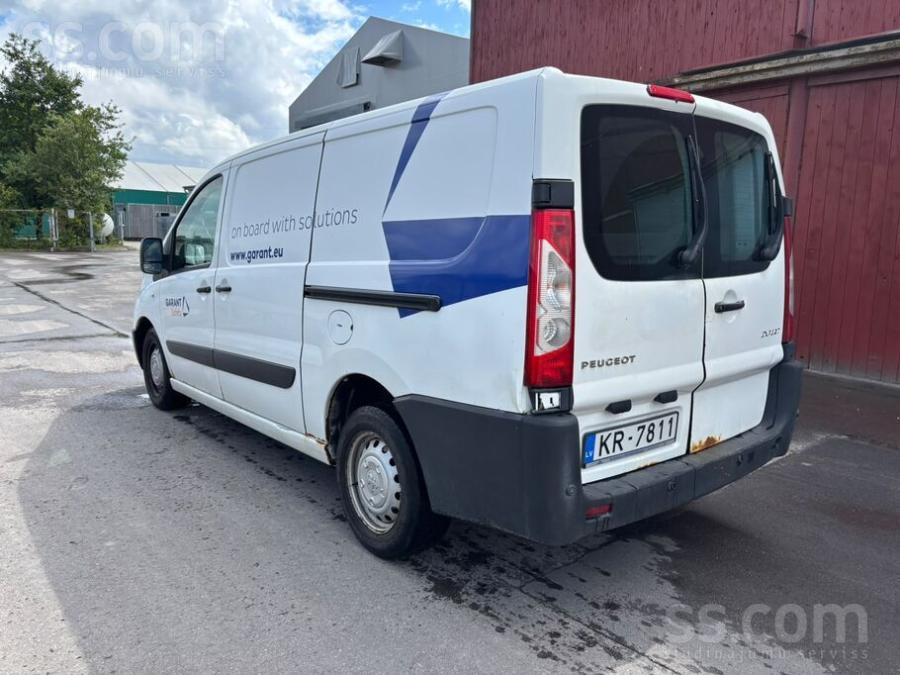Balts Peugeot Expert 2015 Rīga, ar dzinēja tilpumu 2.00 L un nobraukumu 236 tūkst. km par 3500 €, foto 4 vietnē AUTOMOTO.COM.LV