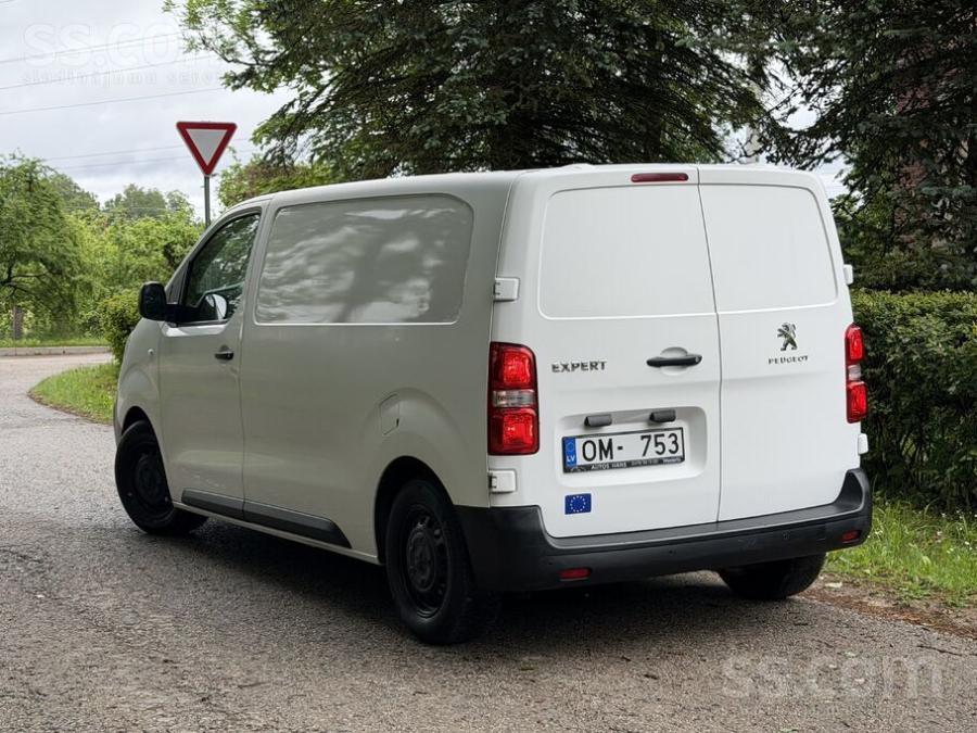 Balts Peugeot Expert 2016 Aizkraukle, ar dzinēja tilpumu 1.60 L un nobraukumu 180 tūkst. km par 9380 €, foto 4 vietnē AUTOMOTO.COM.LV