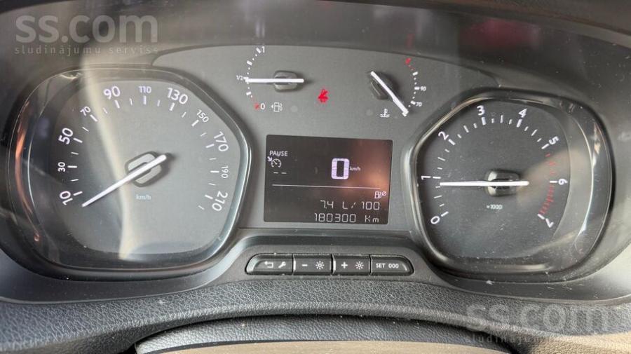 Balts Peugeot Expert 2016 Aizkraukle, ar dzinēja tilpumu 1.60 L un nobraukumu 180 tūkst. km par 9380 €, foto 5 vietnē AUTOMOTO.COM.LV
