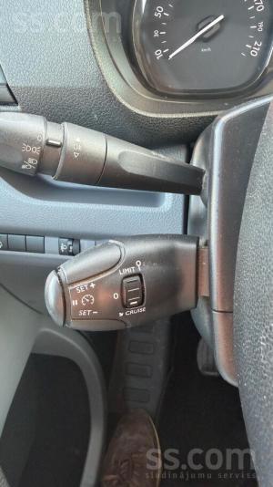 Balts Peugeot Expert 2016 Aizkraukle, ar dzinēja tilpumu 1.60 L un nobraukumu 180 tūkst. km par 9380 €, foto 12 vietnē AUTOMOTO.COM.LV