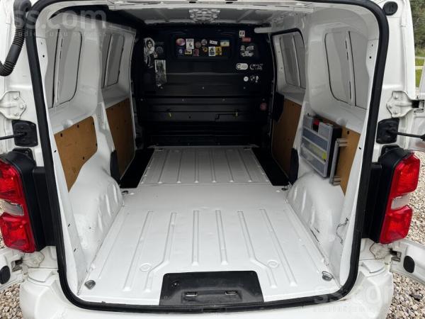 White Peugeot Expert 2017 in Ventspils, with an engine capacity of 1.60 L and mileage of 172 thousand km for 9000 €, photo 11 on AUTOMOTO.COM.LV