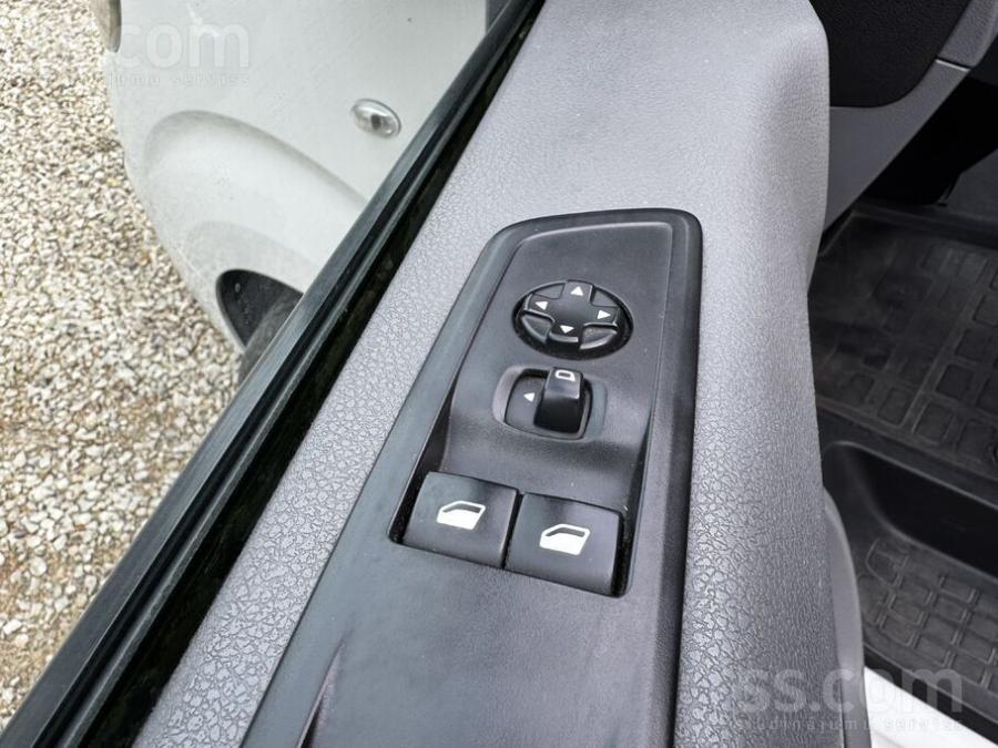 Balts Peugeot Expert 2017 Ventspils, ar dzinēja tilpumu 1.60 L un nobraukumu 172 tūkst. km par 9000 €, foto 16 vietnē AUTOMOTO.COM.LV
