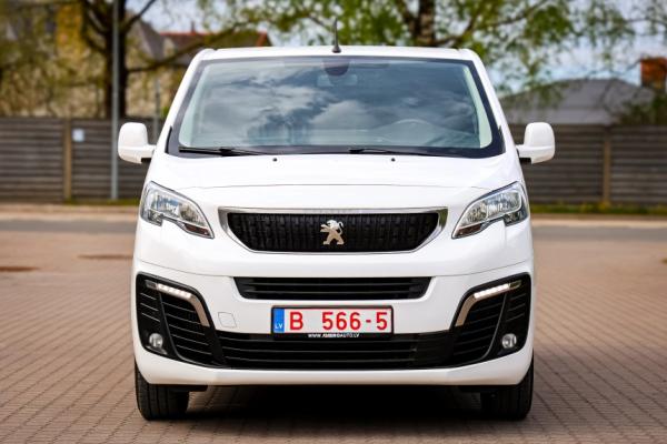 White Peugeot Expert 2018 in Riga, with an engine capacity of 1.60 L and mileage of 239 thousand km for 9990 €, photo 2 on AUTOMOTO.COM.LV