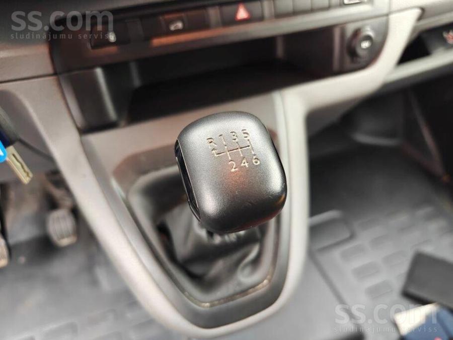 Balts Peugeot Expert 2020 Rīga, ar dzinēja tilpumu 2.00 L un nobraukumu 159 tūkst. km par 9500 €, foto 12 vietnē AUTOMOTO.COM.LV