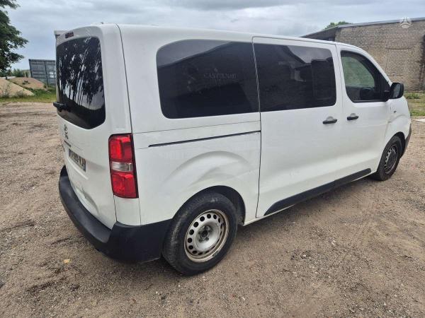 White Peugeot Expert 2018 in Silale, with an engine capacity of 2.00 L and mileage of 310 thousand km for 5799 €, photo 5 on AUTOMOTO.COM.LV