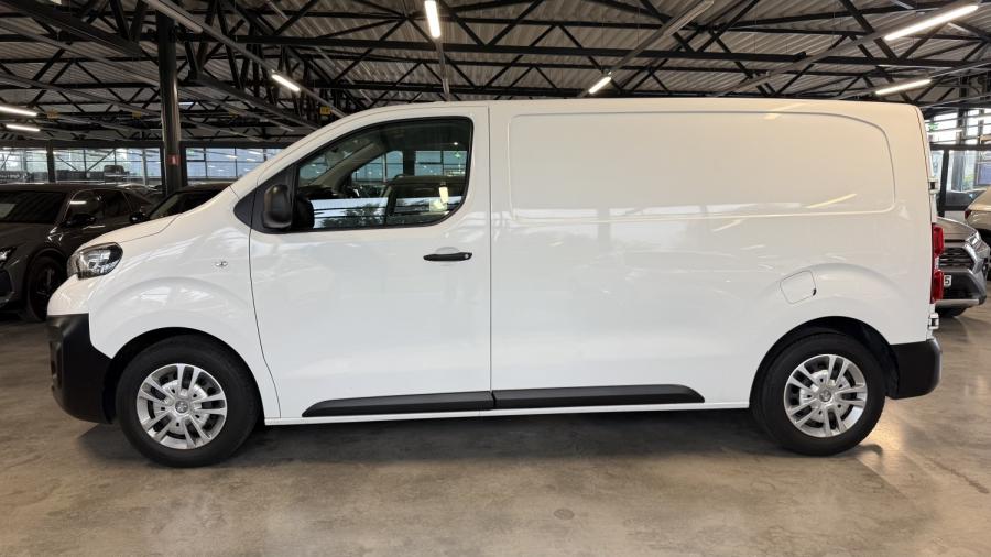 Balts Peugeot Expert 2022 Rīga, ar dzinēja tilpumu 1.50 L un nobraukumu 73 tūkst. km par 18900 €, foto 1 vietnē AUTOMOTO.COM.LV