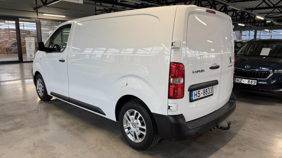 Balts Peugeot Expert 2022 Rīga, ar dzinēja tilpumu 1.50 L un nobraukumu 73 tūkst. km par 18900 €, foto 3 vietnē AUTOMOTO.COM.LV