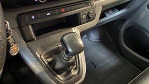 Balts Peugeot Expert 2022 Rīga, ar dzinēja tilpumu 1.50 L un nobraukumu 73 tūkst. km par 18900 €, foto 18 vietnē AUTOMOTO.COM.LV