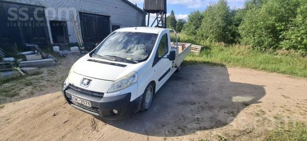 White Peugeot Expert 2008 in Cesis, with an engine capacity of 2.00 L and mileage of 0 thousand km for 2490 €, photo 5 on AUTOMOTO.COM.LV