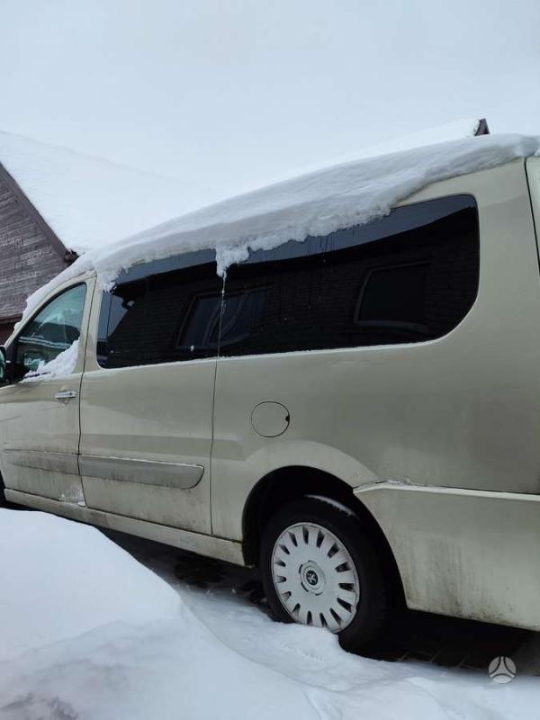 Yellow Peugeot Expert 2007 in Silale, with an engine capacity of 2.00 L and mileage of 285 thousand km for 2799 €, photo 7 on AUTOMOTO.COM.LV