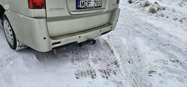 Yellow Peugeot Expert 2007 in Klaipeda, with an engine capacity of 2.00 L and mileage of 285 thousand km for 4500 €, photo 6 on AUTOMOTO.COM.LV
