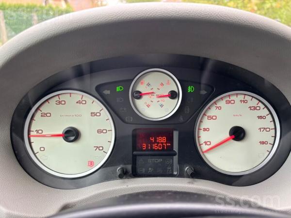 Dzeltens Peugeot Expert 2007 Rīga, ar dzinēja tilpumu 2.00 L un nobraukumu 312 tūkst. km par 4000 €, foto 10 vietnē AUTOMOTO.COM.LV