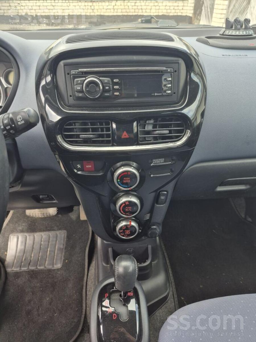 Black Peugeot iOn 2013 in Riga, with an engine capacity of 0.00 L and mileage of 111 thousand km for 2200 €, photo 11 on AUTOMOTO.COM.LV