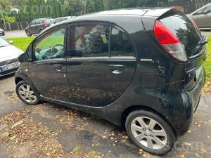 Melns Peugeot iOn 2013 Rīga, ar dzinēja tilpumu 0.00 L un nobraukumu 110 tūkst. km par 2480 €, foto 7 vietnē AUTOMOTO.COM.LV