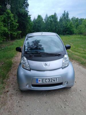 Grey Peugeot iOn 2016 in Kaunas, with an engine capacity of 0.00 L and mileage of 25 thousand km for 2950 €, photo  on AUTOMOTO.COM.LV