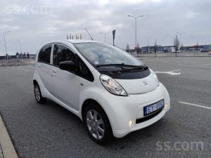White Peugeot iOn 2019 in Riga, with an engine capacity of 0.00 L and mileage of 24 thousand km for 5300 €, photo  on AUTOMOTO.COM.LV