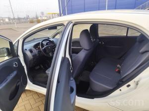 White Peugeot iOn 2019 in Riga, with an engine capacity of 0.00 L and mileage of 24 thousand km for 5300 €, photo 8 on AUTOMOTO.COM.LV
