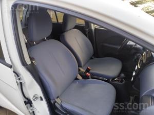 White Peugeot iOn 2019 in Riga, with an engine capacity of 0.00 L and mileage of 24 thousand km for 5300 €, photo 9 on AUTOMOTO.COM.LV