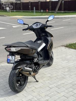 Brūns Peugeot Jet Force 2005 Viļņa, ar dzinēja tilpumu 0.05 L un nobraukumu 13 tūkst. km par 750 €, foto 3 vietnē AUTOMOTO.COM.LV