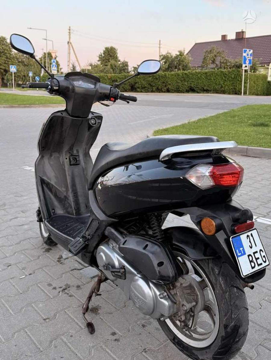 Black Peugeot Kisbee 2017 in Kretinga, with an engine capacity of 49.00 L and mileage of 30 thousand km for 750 €, photo 7 on AUTOMOTO.COM.LV