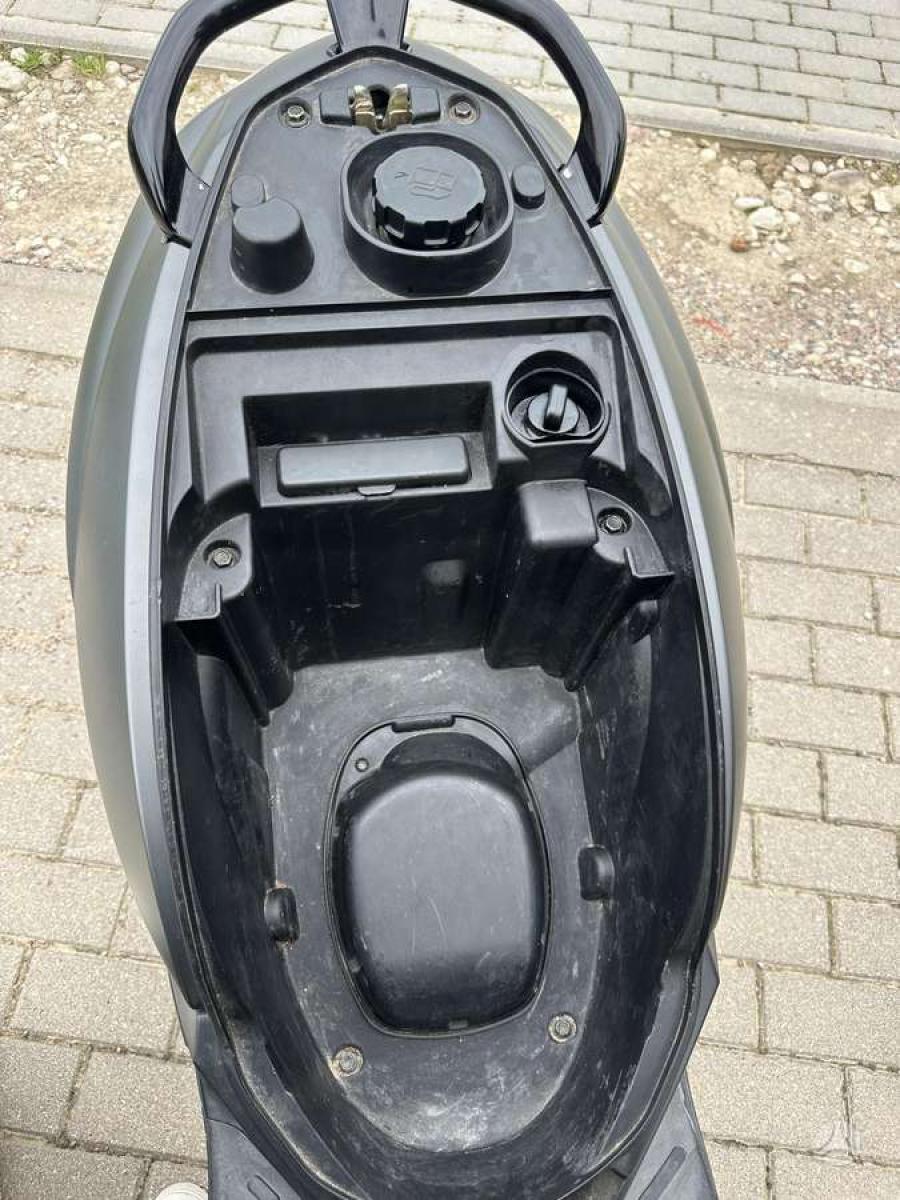 Grey Peugeot Kisbee 2014 in Gargzdai, with an engine capacity of 49.00 L and mileage of 13 thousand km for 700 €, photo 12 on AUTOMOTO.COM.LV