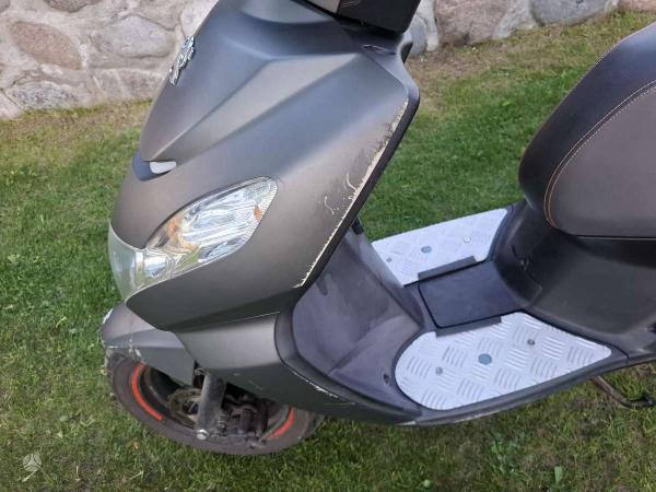 Grey Peugeot Kisbee 2019 in Jonava, with an engine capacity of 49.00 L and mileage of 13 thousand km for 550 €, photo 7 on AUTOMOTO.COM.LV