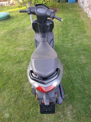 Pelēks Peugeot Kisbee 2019 Jonava, ar dzinēja tilpumu 49.00 L un nobraukumu 13 tūkst. km par 550 €, foto 14 vietnē AUTOMOTO.COM.LV