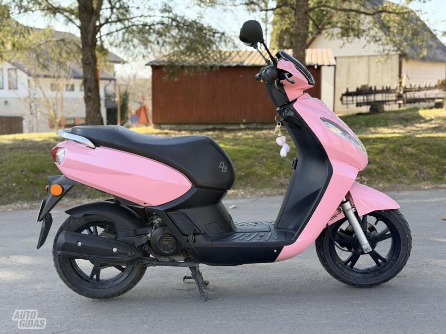 Peugeot Kisbee 2014 Utena, ar dzinēja tilpumu 0.05 L un nobraukumu 16 tūkst. km par 990 €, foto 2 vietnē AUTOMOTO.COM.LV