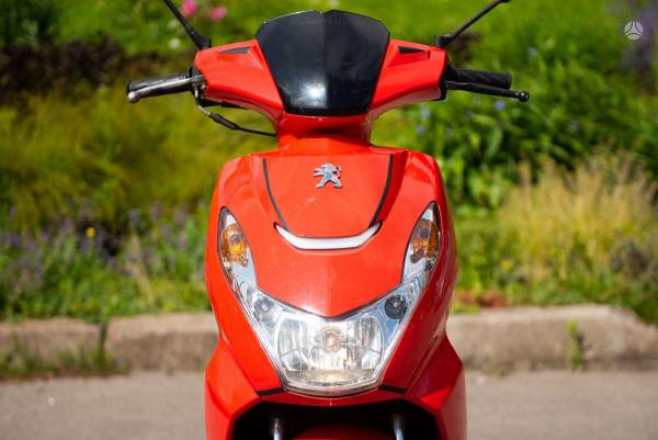 Red Peugeot Kisbee 2018 in Kaunas, with an engine capacity of 49.00 L and mileage of 18 thousand km for 600 €, photo 4 on AUTOMOTO.COM.LV
