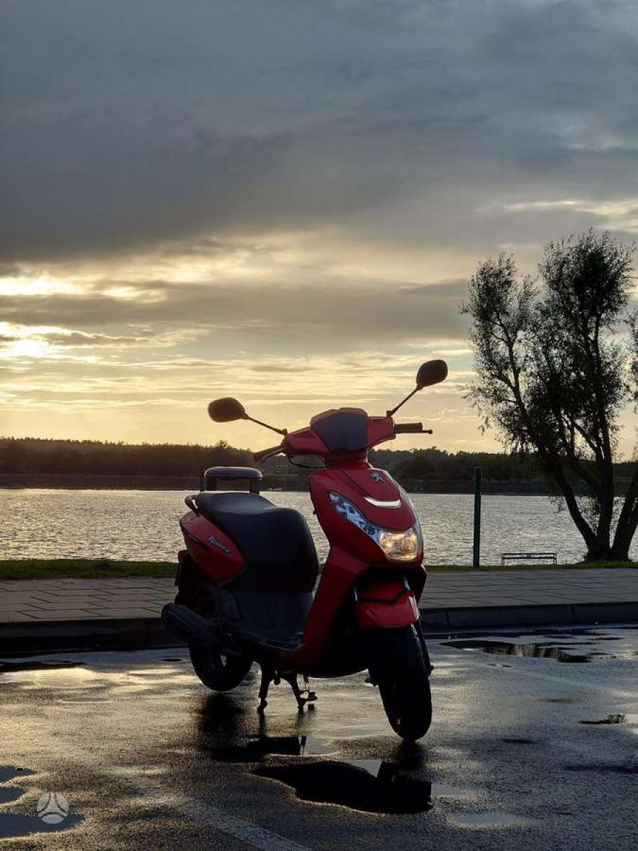 Red Peugeot Kisbee 2018 in Kaunas, with an engine capacity of 49.00 L and mileage of 18 thousand km for 600 €, photo 10 on AUTOMOTO.COM.LV