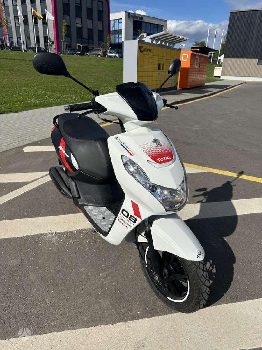White Peugeot Kisbee 2021 in Vilnius, with an engine capacity of 49.00 L and mileage of 1 thousand km for 1150 €, photo 6 on AUTOMOTO.COM.LV