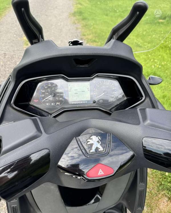 Melns Peugeot Metropolis 2017 Kauņa, ar dzinēja tilpumu 0.40 L un nobraukumu 33 tūkst. km par 2799 €, foto 4 vietnē AUTOMOTO.COM.LV