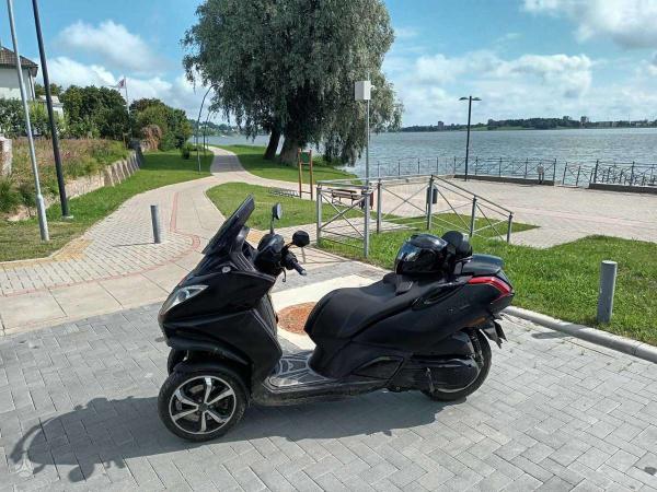 Melns Peugeot Metropolis 2019 Telšiai, ar dzinēja tilpumu 0.40 L un nobraukumu 30 tūkst. km par 2999 €, foto 3 vietnē AUTOMOTO.COM.LV