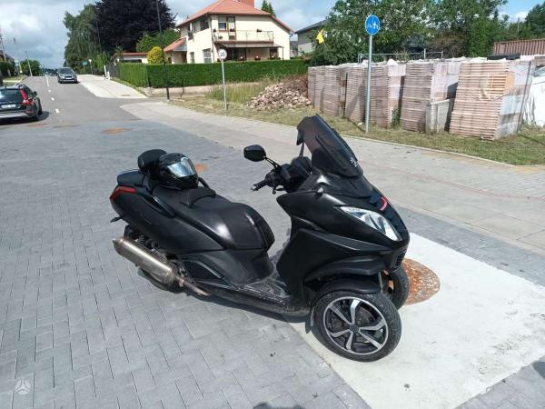 Melns Peugeot Metropolis 2019 Telšiai, ar dzinēja tilpumu 0.40 L un nobraukumu 30 tūkst. km par 2999 €, foto 4 vietnē AUTOMOTO.COM.LV