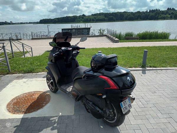 Melns Peugeot Metropolis 2019 Telšiai, ar dzinēja tilpumu 0.40 L un nobraukumu 30 tūkst. km par 2999 €, foto 5 vietnē AUTOMOTO.COM.LV